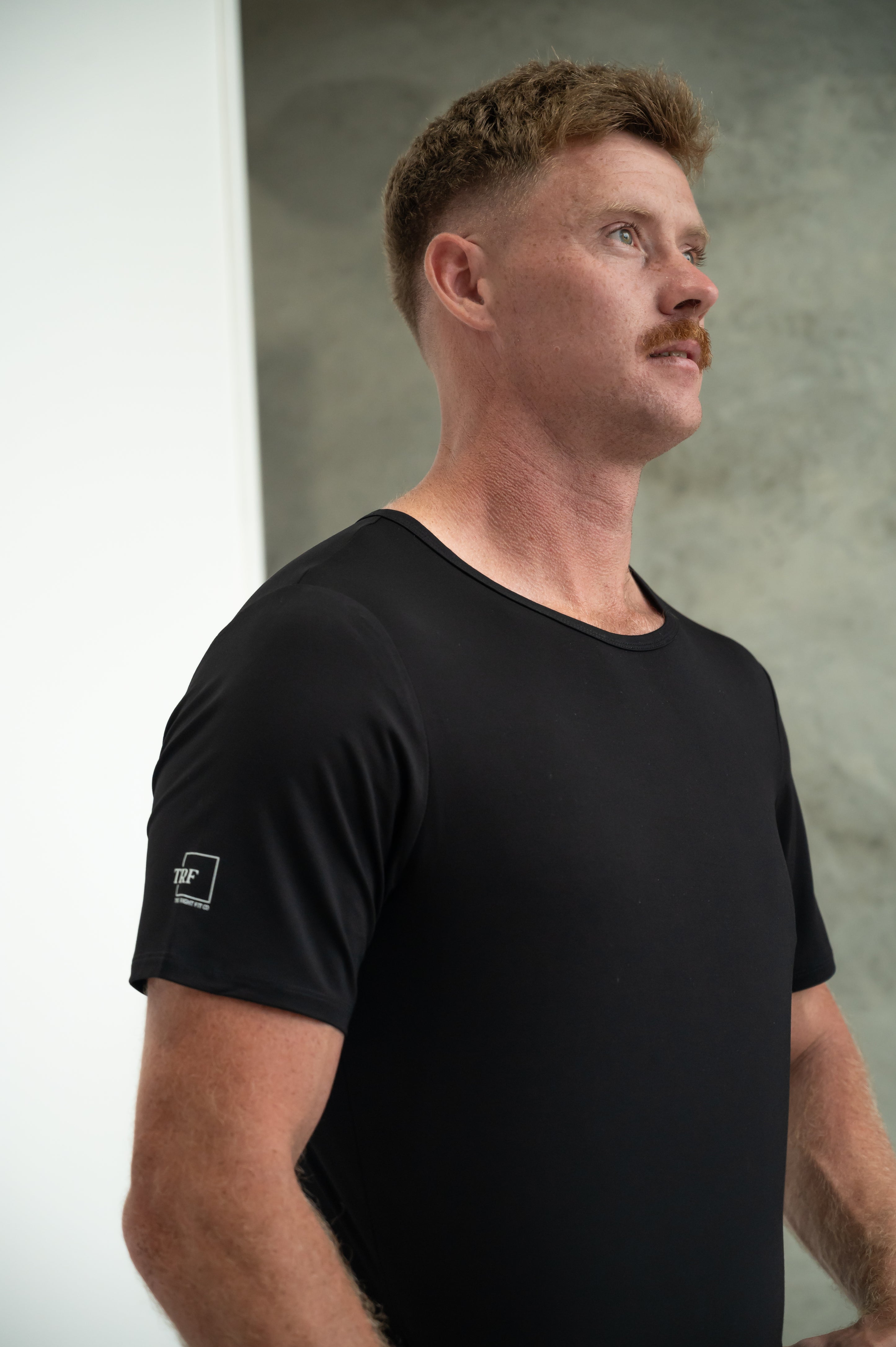 Relaxed Long Hem T - Black – The Right Fit Co